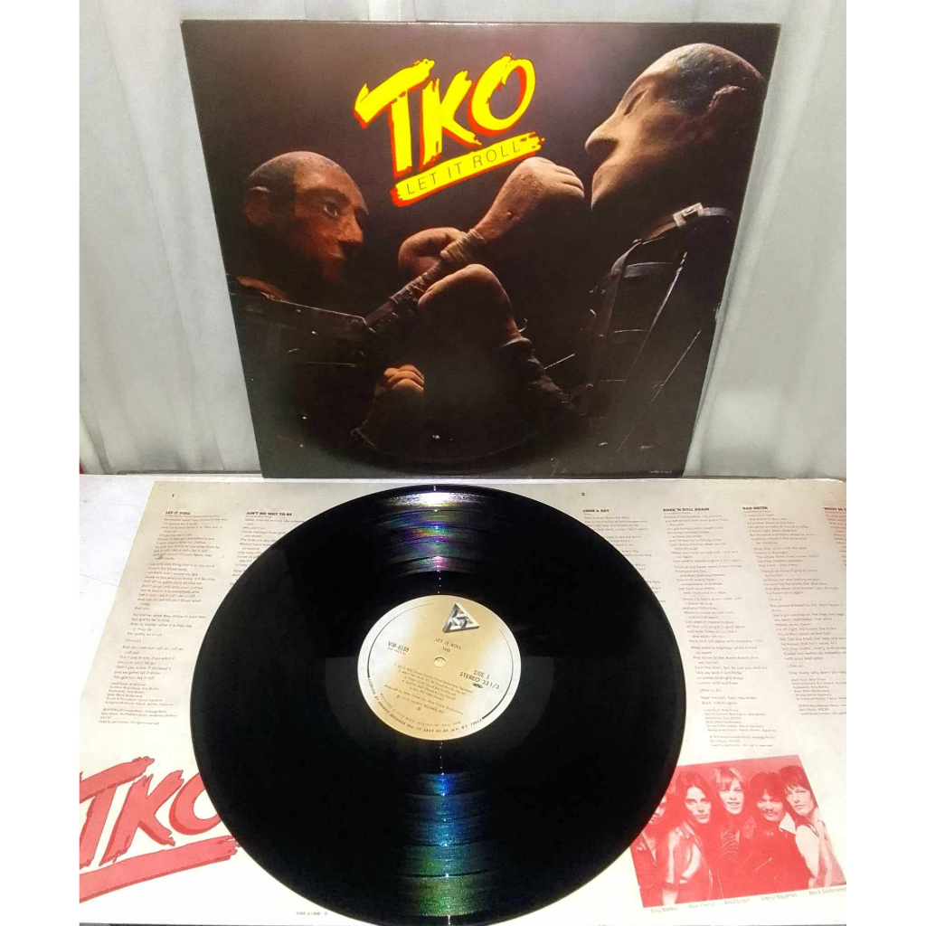 LP TKO - Let It Roll ( Q5, War Babies, Blue Oyster Cult, Riot, Boston ...
