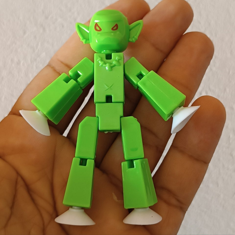 Boneco Stikbot Brinquedo decorativo Robô com Ventosa | Shopee Brasil