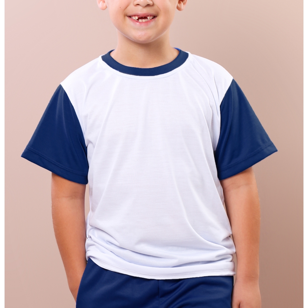 Camiseta branca Infantil para uniforme escolar com mangas coloridas ...