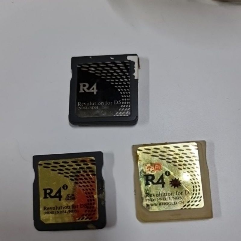 Cartão R4 para Nintendo Ds usado - Escorrega o Preço