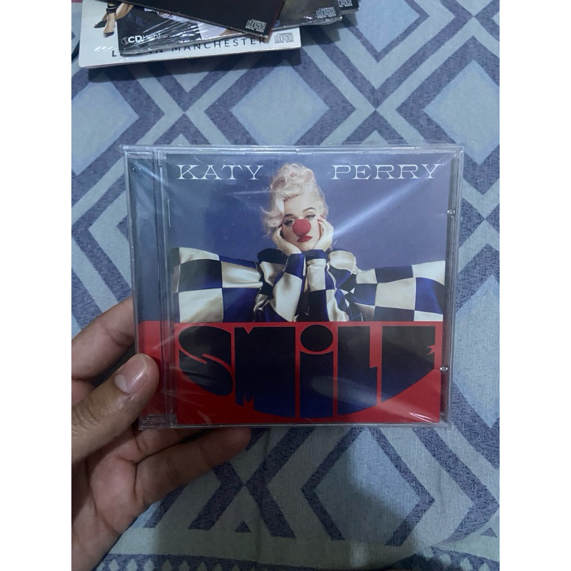 CD KATY PERRY - SMILE | Shopee Brasil
