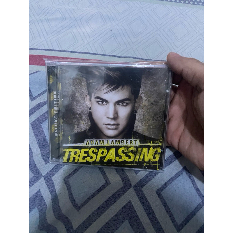 Cd Adam Lambert - Trespassing | Shopee Brasil