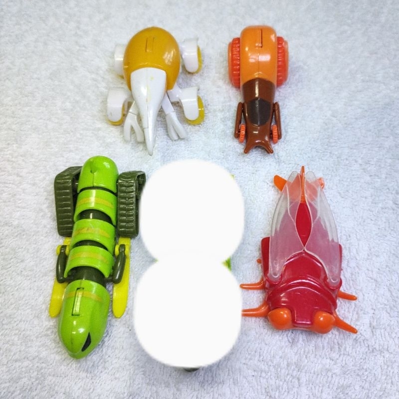 Insectron - 4 unidades - Revista Recreio | Shopee Brasil