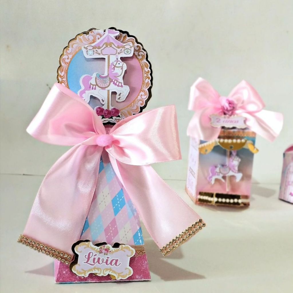 Caixa Pirâmide carrossel luxo (10 peças) | Shopee Brasil