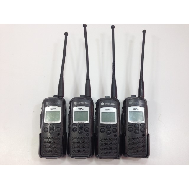 Lote 4 Walkie-talkie Motorola Dtr 620 Usado Com Defeito Leia | Shopee ...