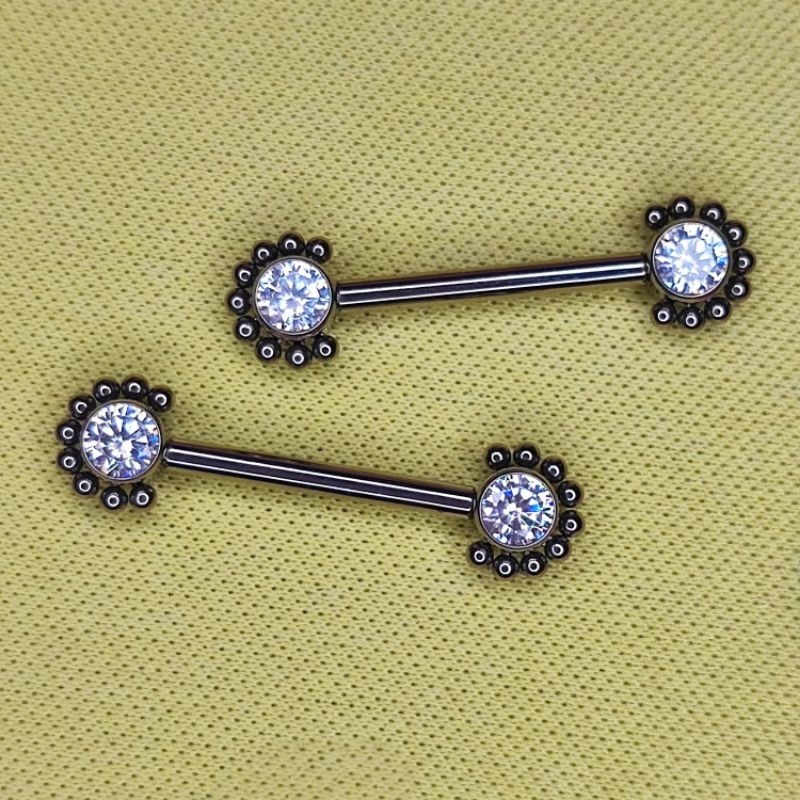 Piercing de mamilo flor em titânio (2 unidades) | Shopee Brasil