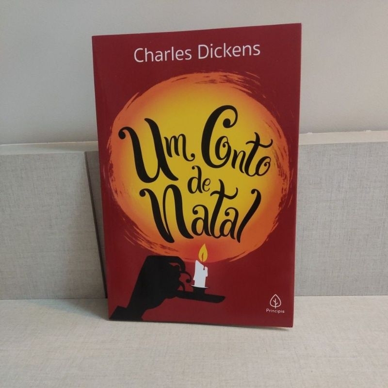 LIVRO UM CONTO DE NATAL CHARLES DICKENS | Shopee Brasil
