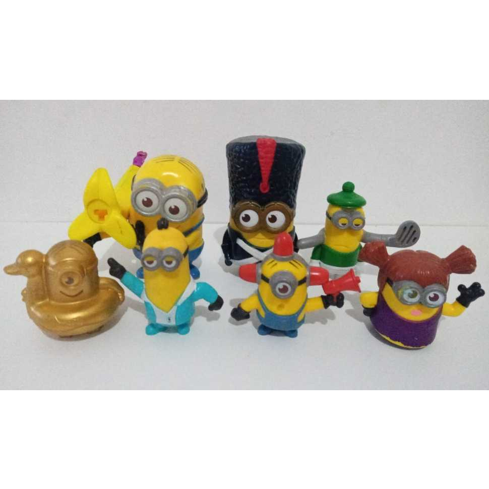 Lote bonecos minions mcdonalds | Shopee Brasil