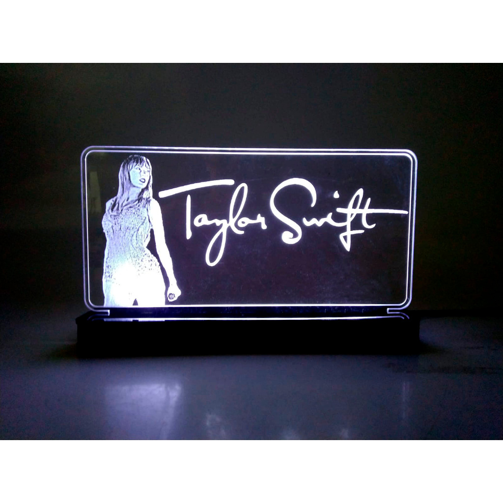 LUMINARIA LED 3D TAYLOR SWIFT COM FONTE BIVOLT | Shopee Brasil