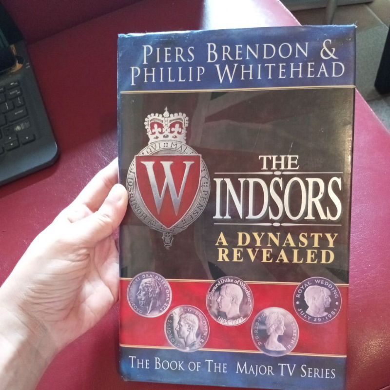 Livro The Windsors, A Dinasty Revealed - Piers Brendon & Phillip ...