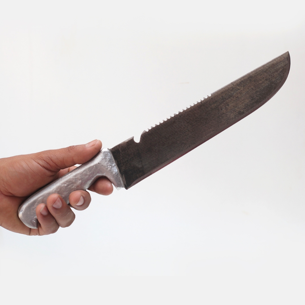 Faca grande / facão Artesanal 37cm - Lâmina de aço com Serrilhas e cabo ...