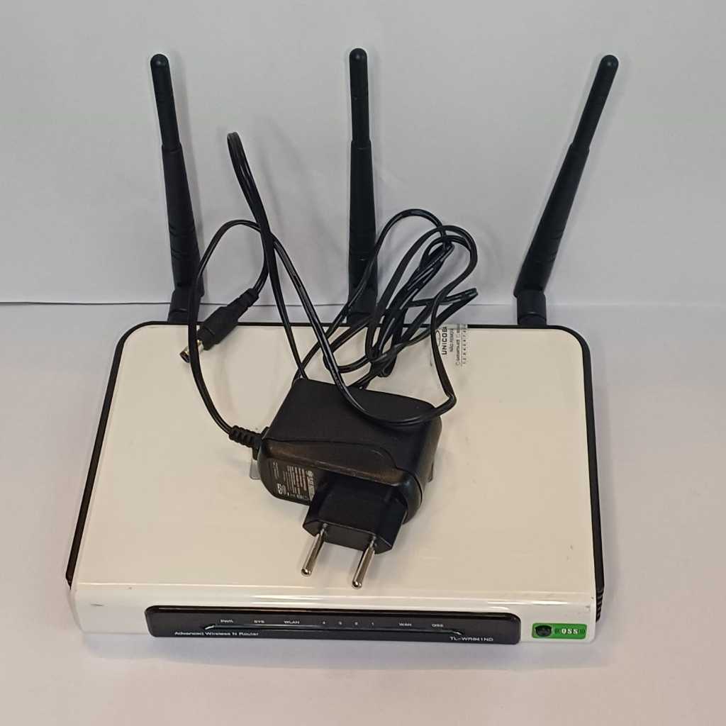Roteador Wireless 300mbps Tp-link Tl-wr 941nd Wifi 3 Antenas | Shopee ...