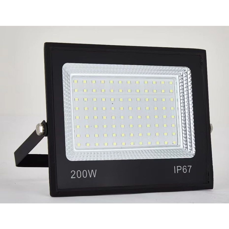 Refletor Led 200w Holofote Bivolt Branco Frio Prova D Agua | Shopee Brasil