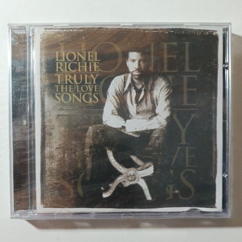 CD LIONEL RITCHIE/TRULY THE LOVE SONGS/MAIORES SUCESSOS. | Shopee Brasil