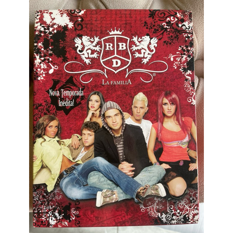 DVD RBD Lá Família Original Box com 3 DVDs | Shopee Brasil