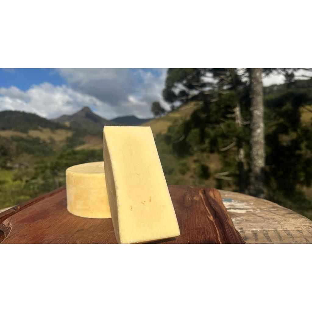 Queijo Artesanal tradicional meia lua 450gr | Shopee Brasil