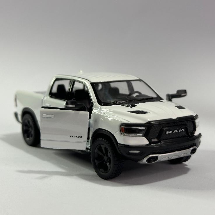 Carrinho Miniatura de Ferro Dodge Ram 1500 com 12cm Escala 1/46 Branca ...