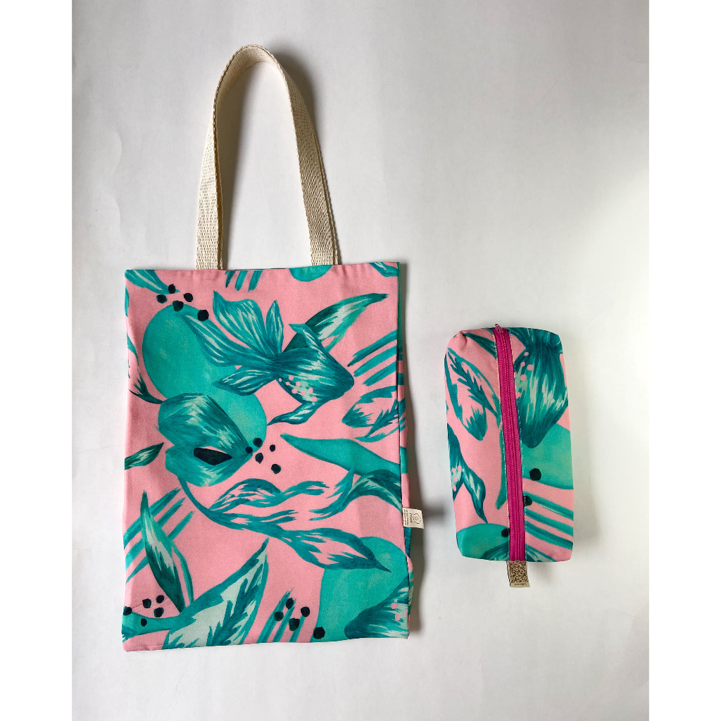 Kit Ecobag + Estojo Escolar - Estampa Original Farm 01 | Shopee Brasil