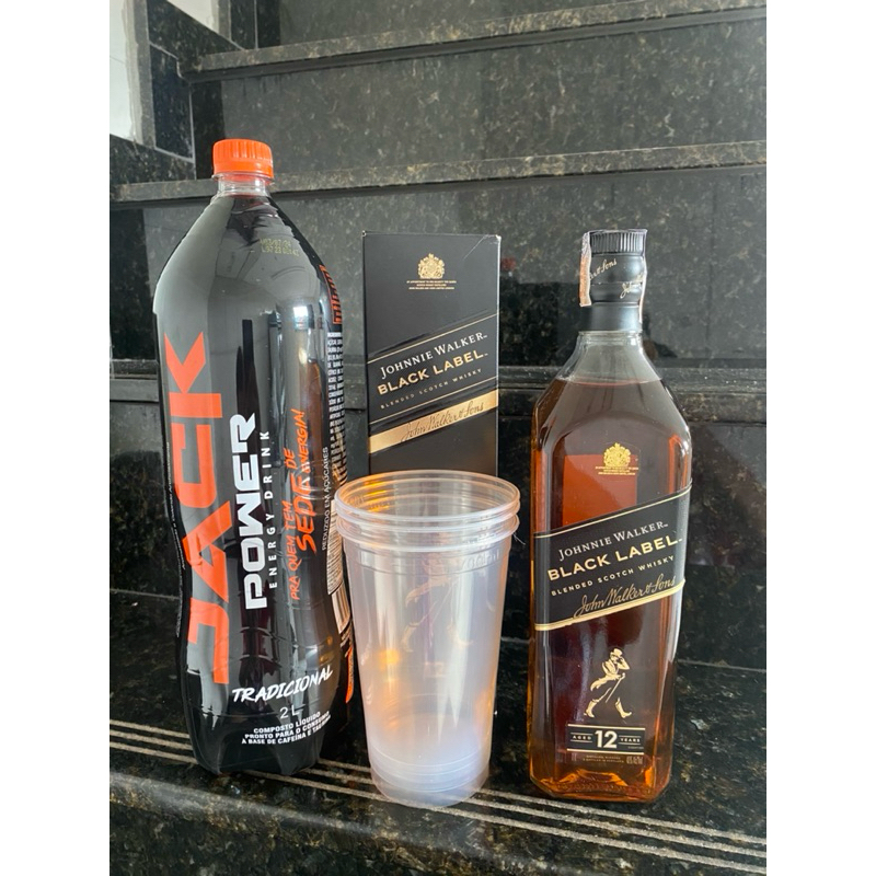 Combo Black Label 1L + Energético 2L + 3 Copos 700 ML | Shopee Brasil