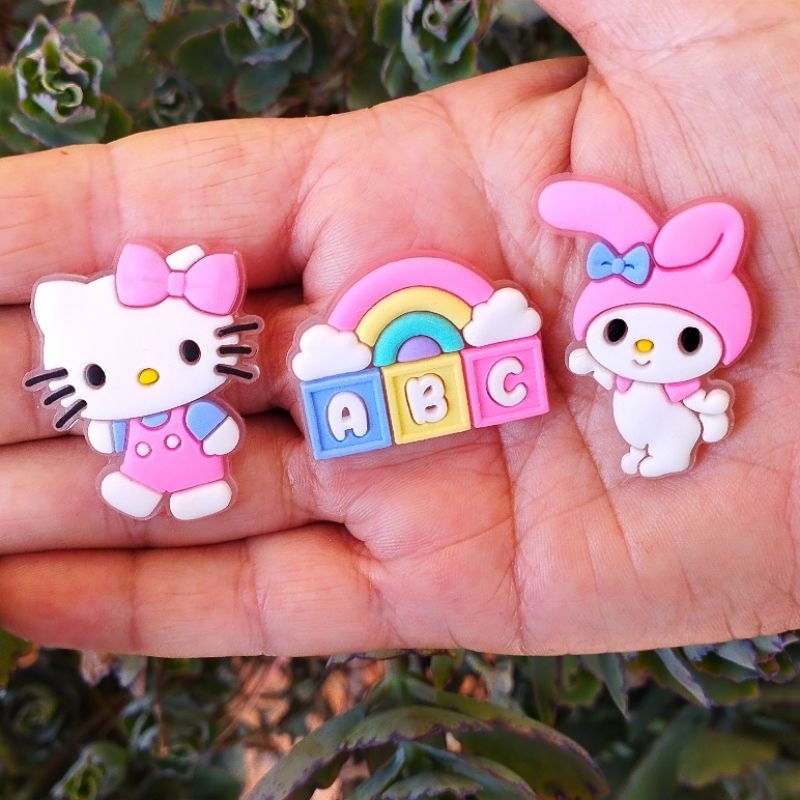 Kit Pin Crocs Jibbitz Fofo Kitty My Melody Abc Escolinha | Shopee Brasil