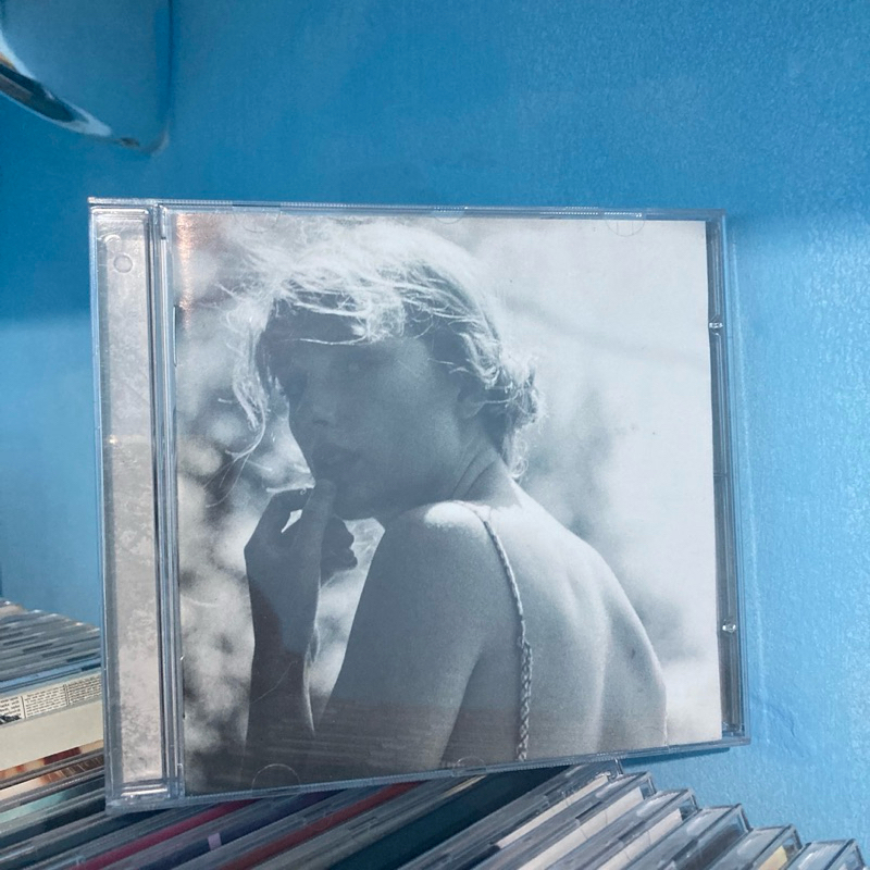 CD Folklore Deluxe - Taylor Swift (NOVO/ORIGINAL) | Shopee Brasil