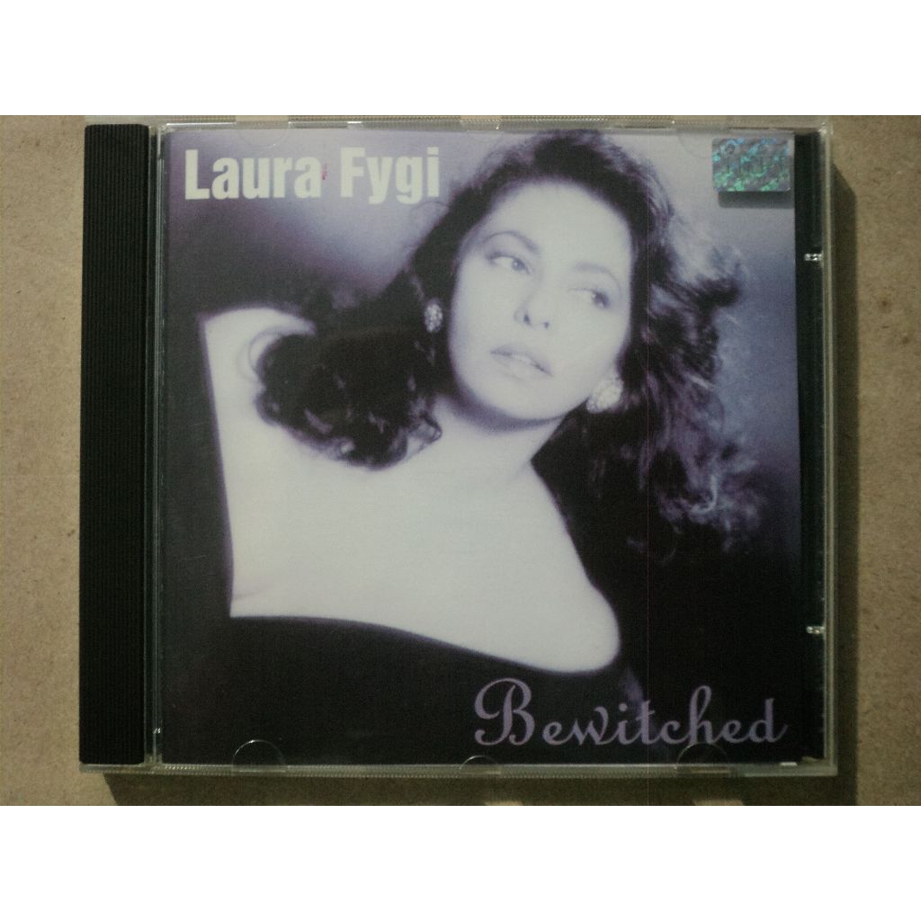 CD LAURA FYGI- BEWITCHED- 1996- ORIGINAL | Shopee Brasil