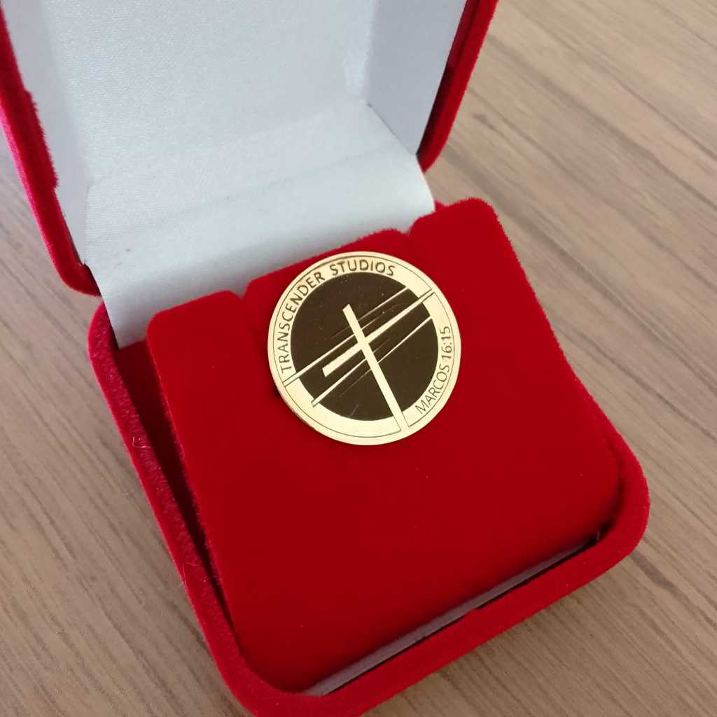 Broche personalizado logo da empresa ou desenho Banho de Ouro 2,5cm ou ... Broche personalizado logo da empresa ou desenho Banho de Ouro 2,5cm ou ...