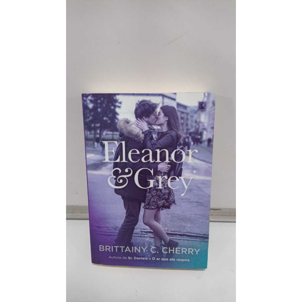 Livro Eleanor & Grey | Shopee Brasil