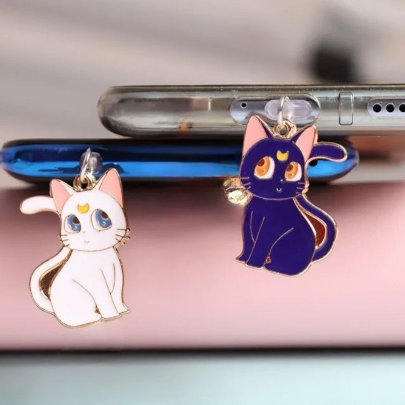 Enfeite Protetor para Entrada de Cabo de Celular - Luna e Artemis Gatos ...
