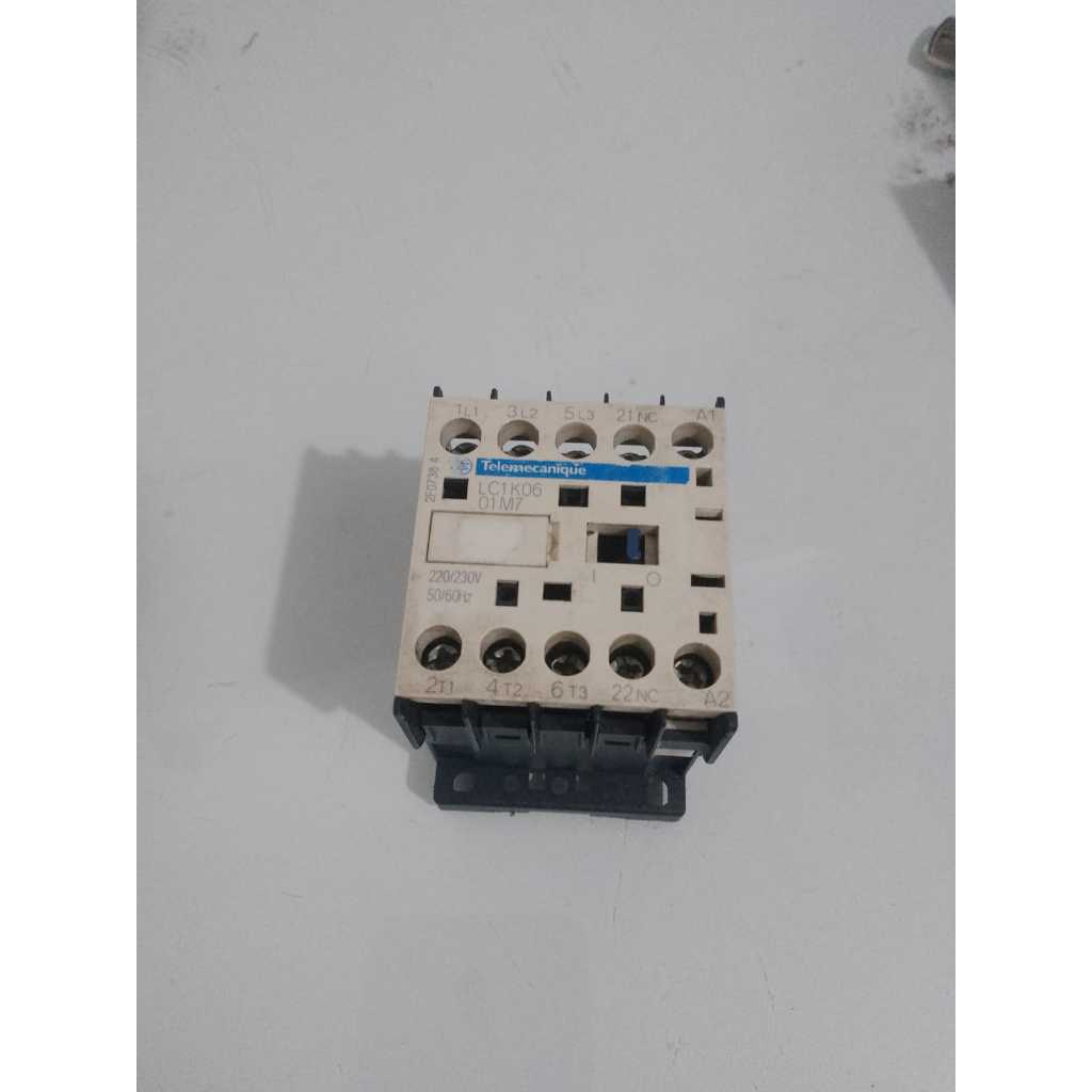 Contatora Auxiliar Schneider 24vca 3na+1nf Ca2kn31b7 | Shopee Brasil