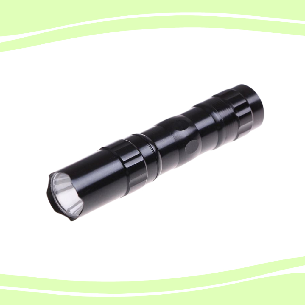 MINI LANTERNA DE LED PRETA | Shopee Brasil