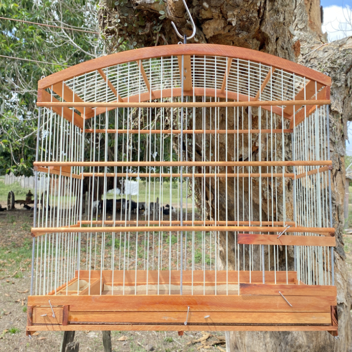 Gaiola Grande de Madeira e Fibra Artesanal Pássaro Preto | Shopee Brasil