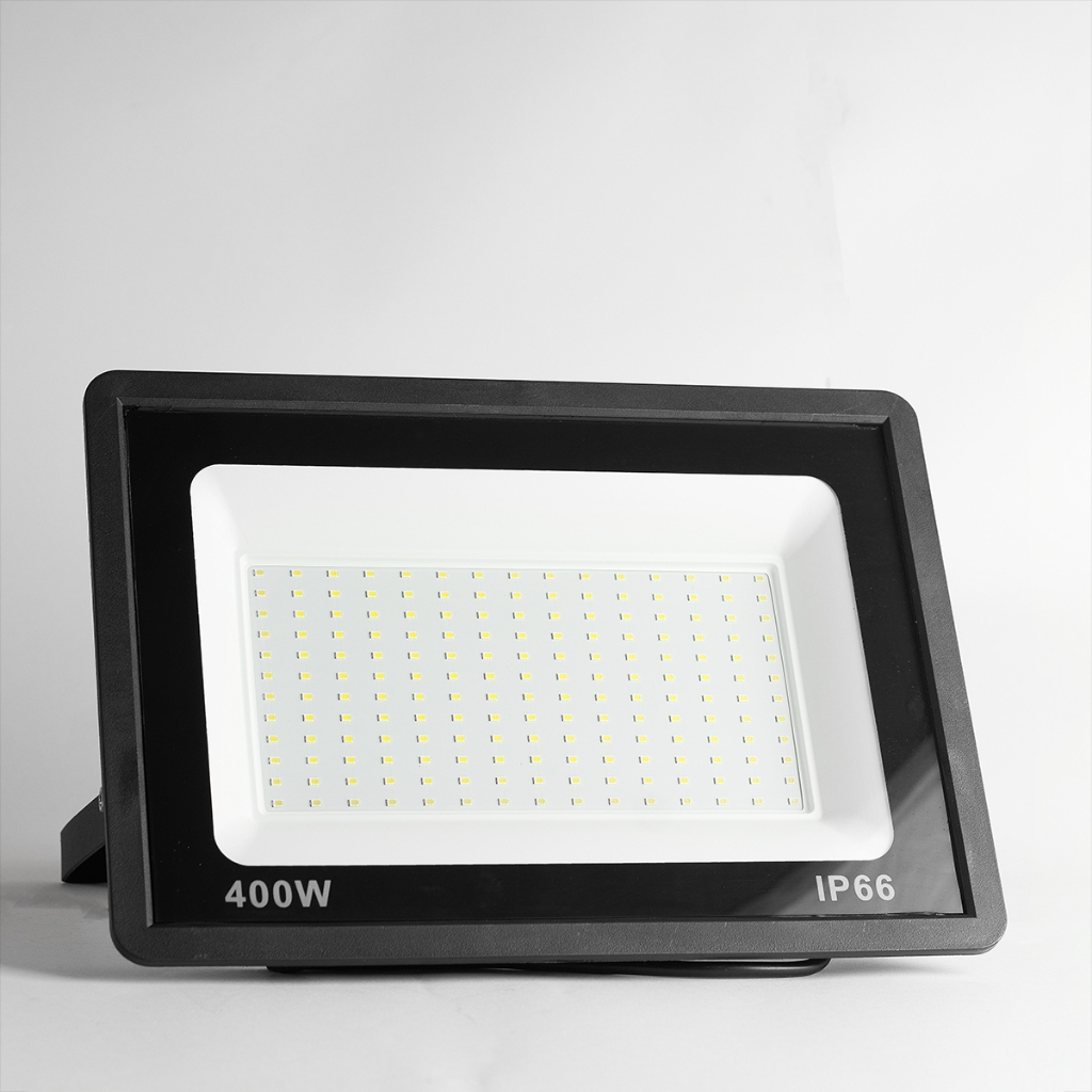 Holofote Refletor Led 400W Bivolt Super Potente A Prova Dagua Com ...