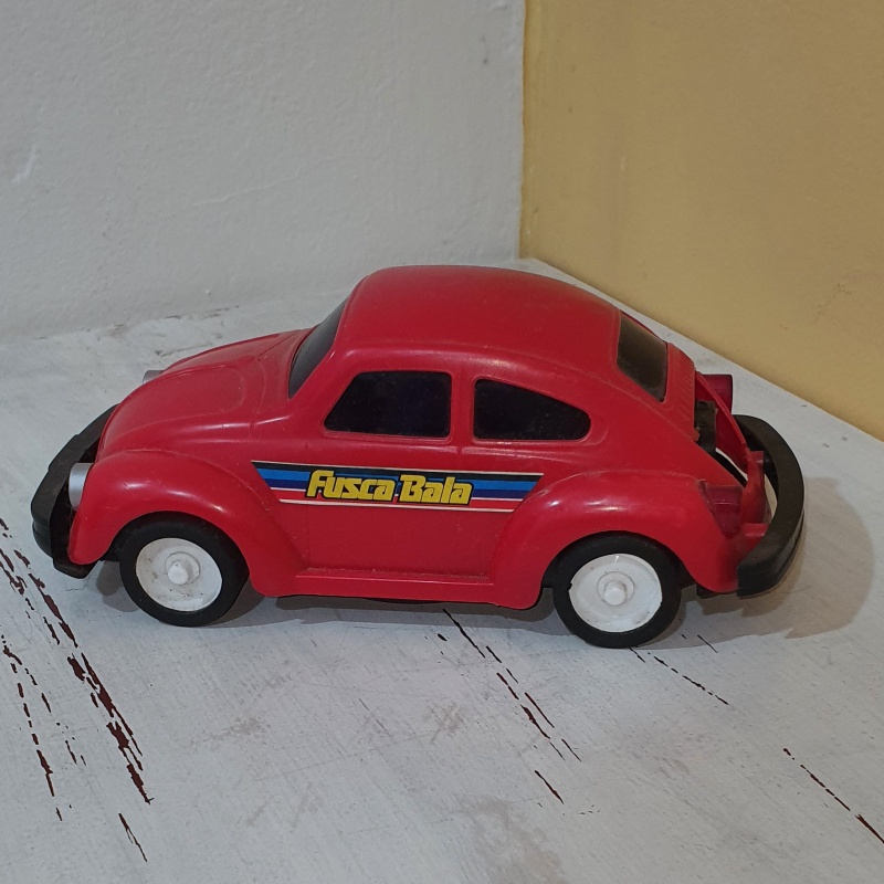 BRINQUEDO ANTIGO FUSCA BALA ANOS 80 - LEIA O ANÚNCIO | Shopee Brasil