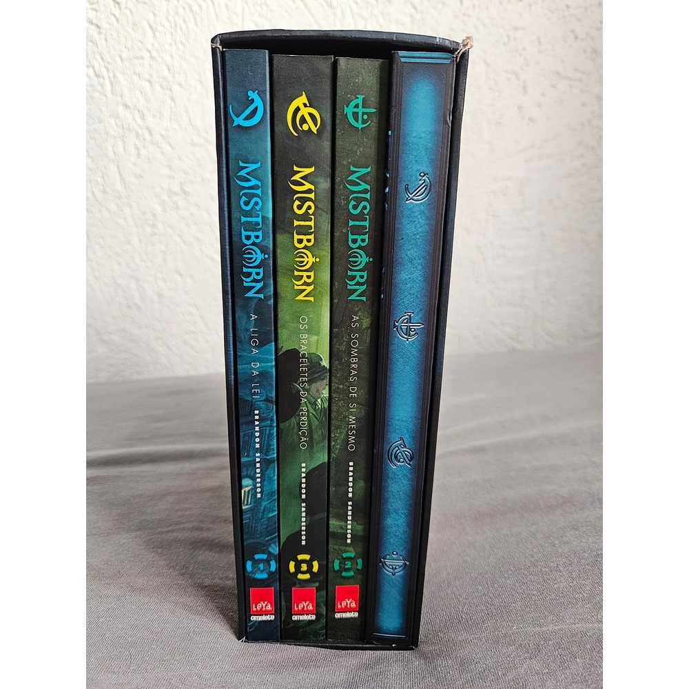 Mistborn Segunda Era Box com caderno - Brandon Sanderson | Shopee Brasil