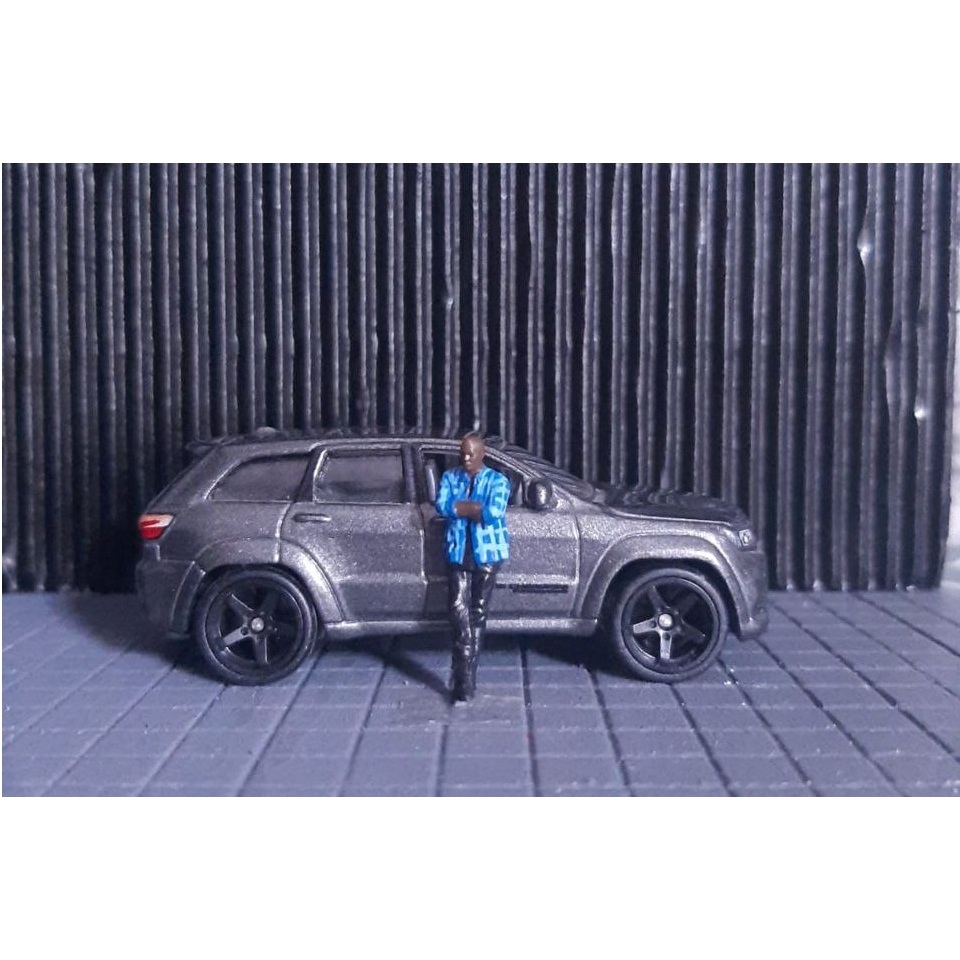 FIGURA 1:64 ROMAN PIERCE VELOZES E FURIOSOS | Shopee Brasil