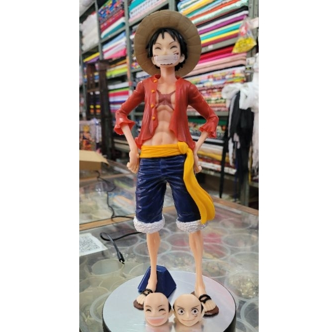 Action Figure - One Piece - Monkey D. Luffy - 28cm - Faz a Boa!