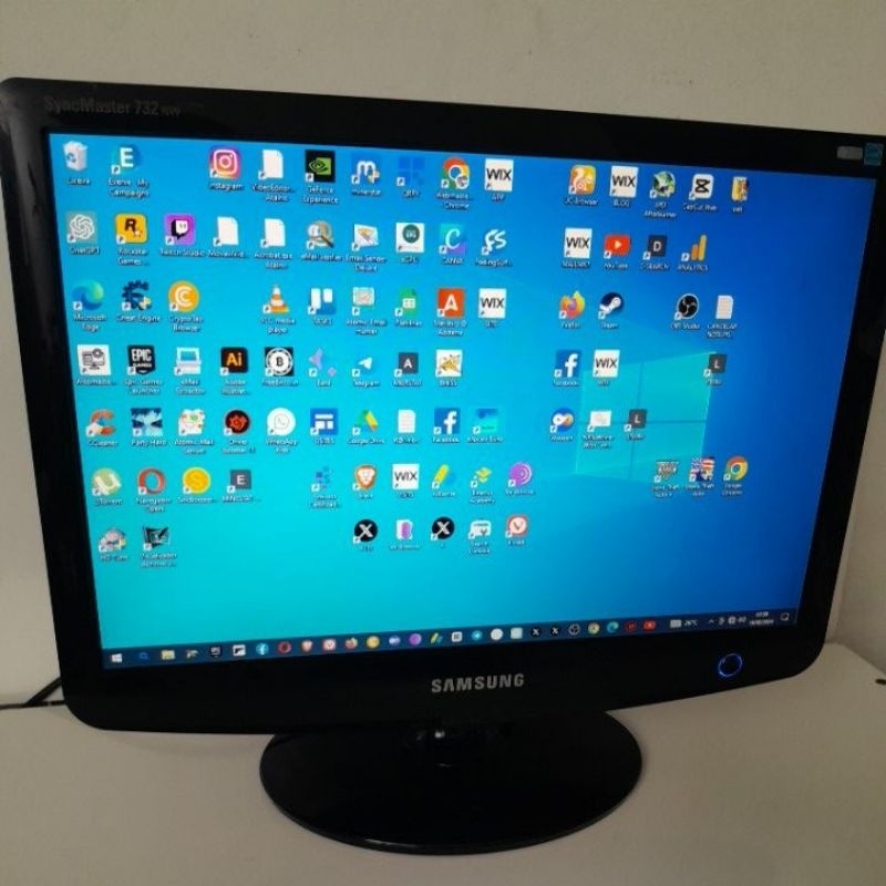 Monitor LCD Samsung VGA 732W Tela 17" Wide Screen (Marcas de Uso ...