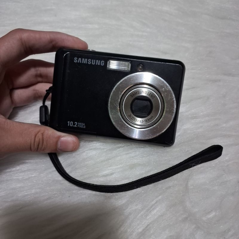 Câmera Digital 2009 Samsung ES15 10.2 Mega Pixels (Digicam, Y2K, Sony ...