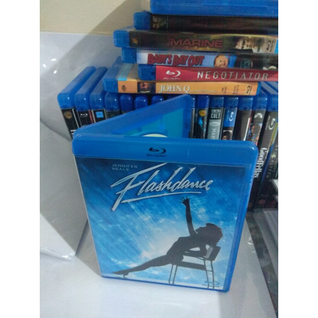 Blu-ray - Flashdance: Em Ritmo de Embalo (1983) -Jennifer Beals | Shopee Brasil