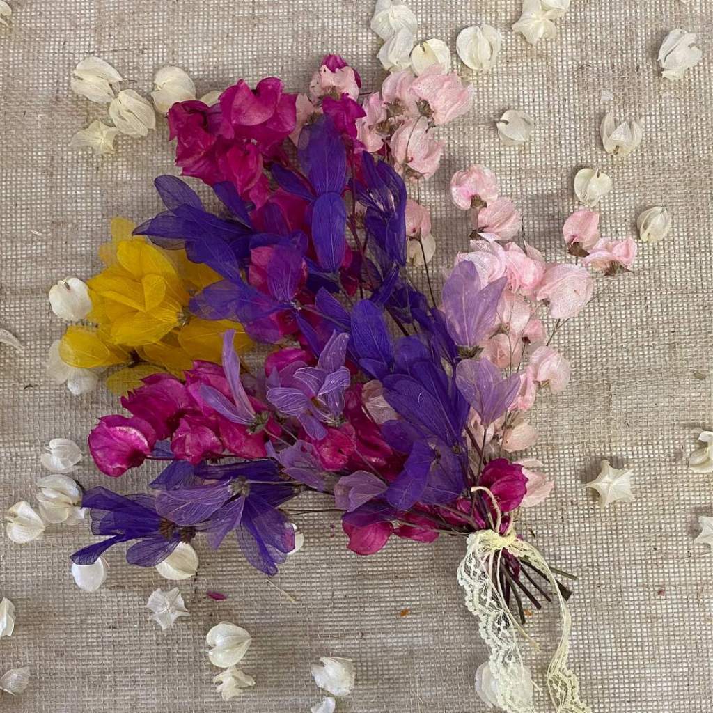 Buque De Flores Secas Mix Desidratadas Romanticas Presente | Shopee Brasil