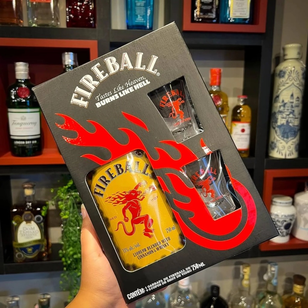 Licor Fireball C/ 2 Copos Shot 750ml | Shopee Brasil