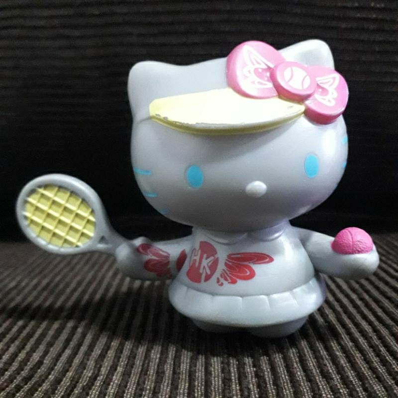 Hello Kitty Adora o Tênis - Hello Kitty - McDonald's 2013 Sanrio ...