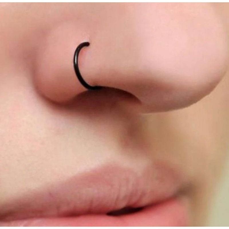 Kit 3 Piercing De Nariz Argolinha Preta Argola Silicone 3 unidades ...