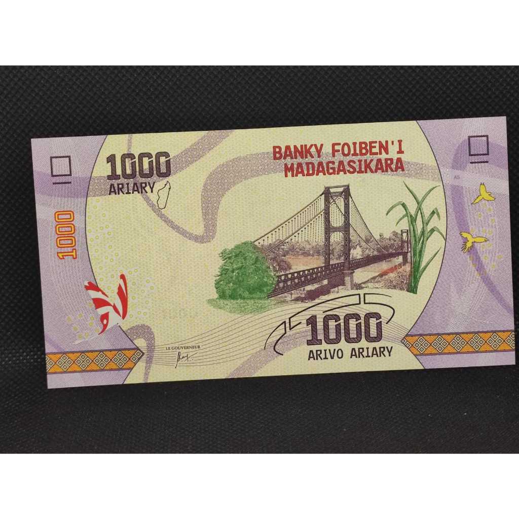 Cédula Madagascar 1000 ariary FE | Shopee Brasil