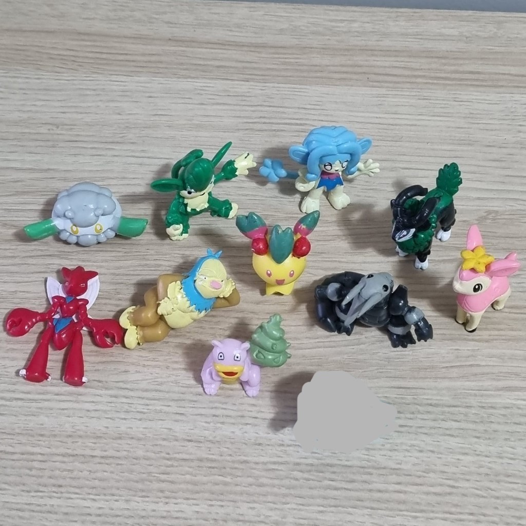 Pokemon - Lote com 10 Miniatuas Personagens Variados Pokemon - RL ...