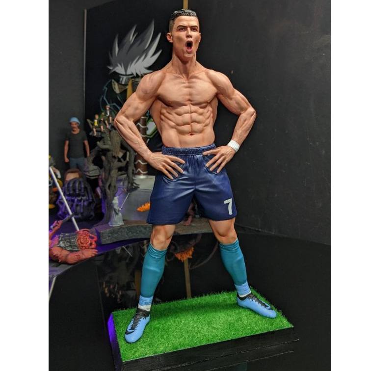 Miniatura Cristiano Ronaldo Cr7 Estátua Realista. - Faz a Boa!