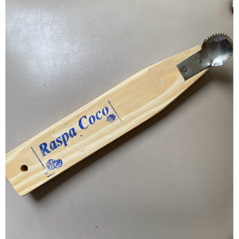 Raspa Coco Raspador Inox Manual C/ Cabo de Madeira Cozinha | Shopee Brasil