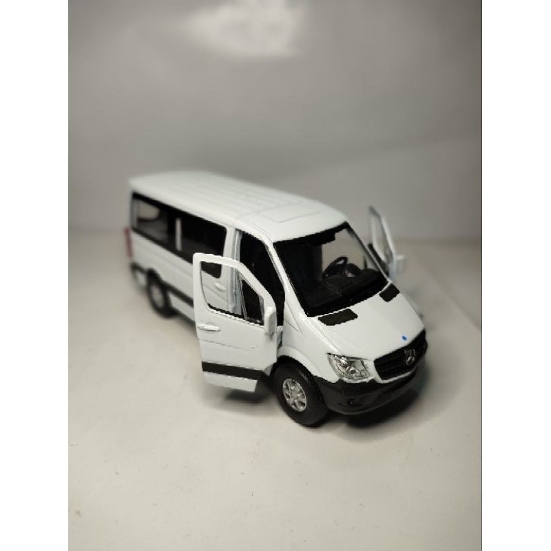 Miniatura Van Mercedes Sprinter 2015 Janela Metal e Fricção Welly 1/38 ...