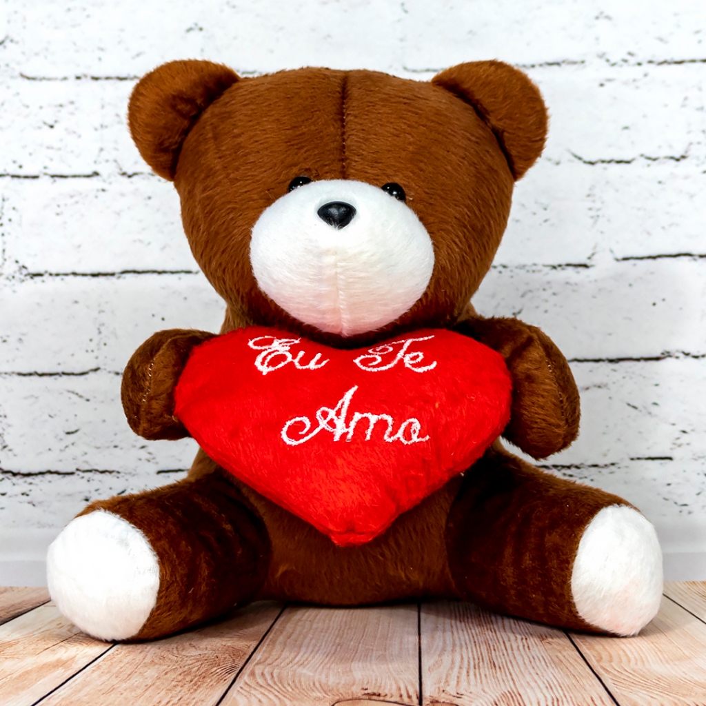 Ursinho pelúcia apaixonado 25 cm com coração Eu te amo | Shopee Brasil